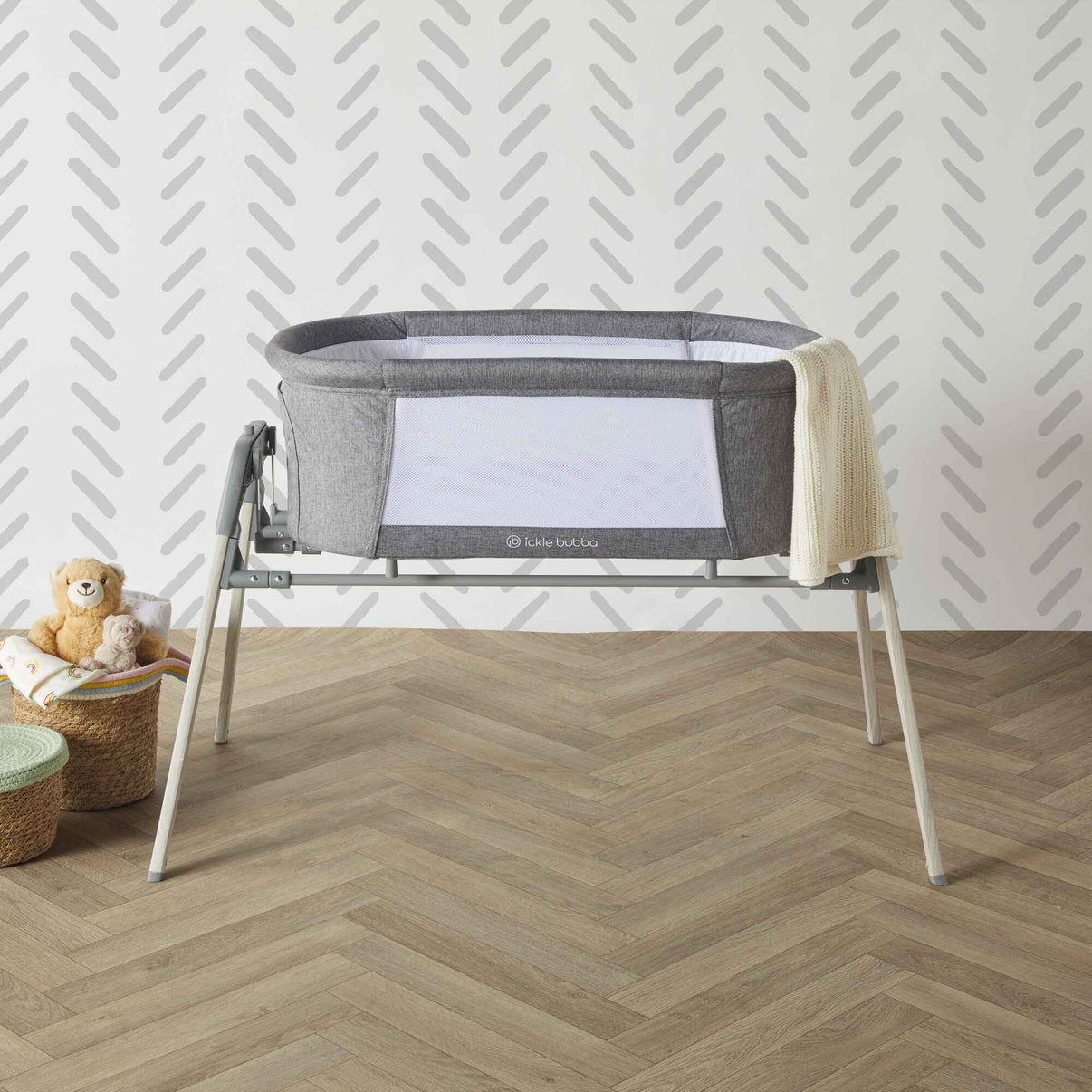 Drift Gliding Crib – Ickle Bubba